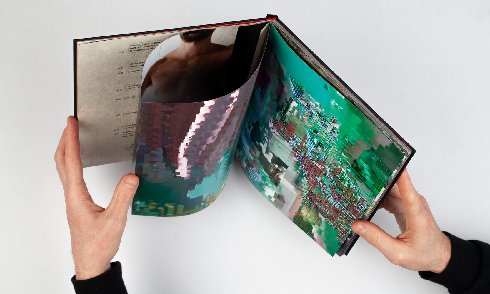 studio timgruetzner.com — artist book “REIN/RAUS”